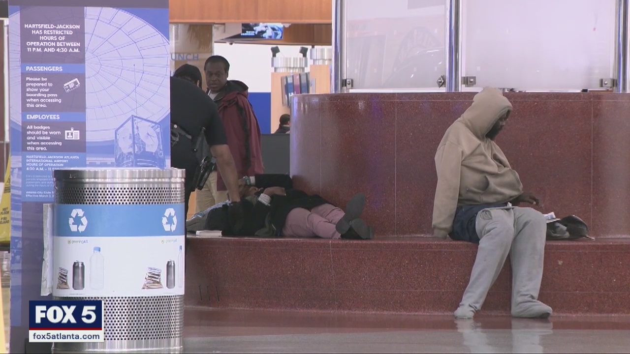 Atlanta's airport closes off atrium seating | FOX 5 Atlanta