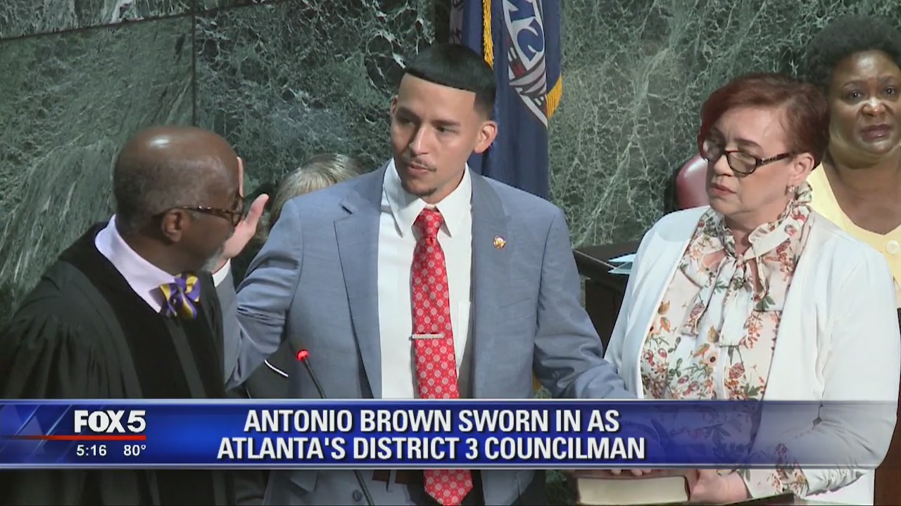 Antonio Brown sworn in as Atlanta's District 3 Councilman | FOX 5 Atlanta