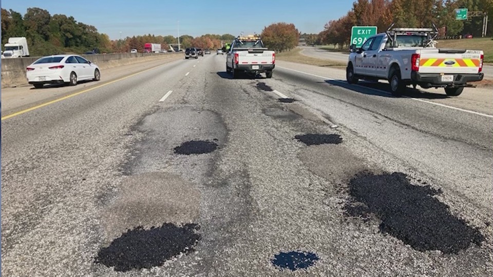 Interstate pothole causes thousands in damage to car | FOX 5 Atlanta