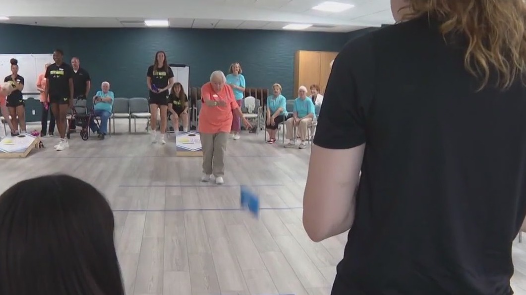Lady Bulls prep for March Madness with a little fun | FOX 13 Tampa Bay