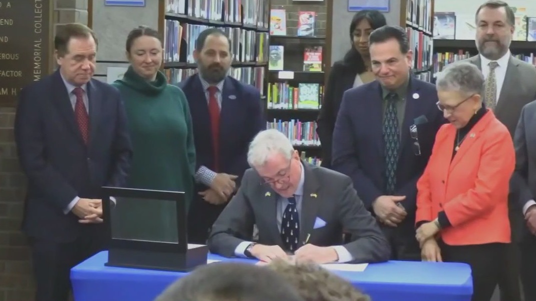 NJ Gov. Murphy signs bull overhauling gun carry rules | FOX 5 New York
