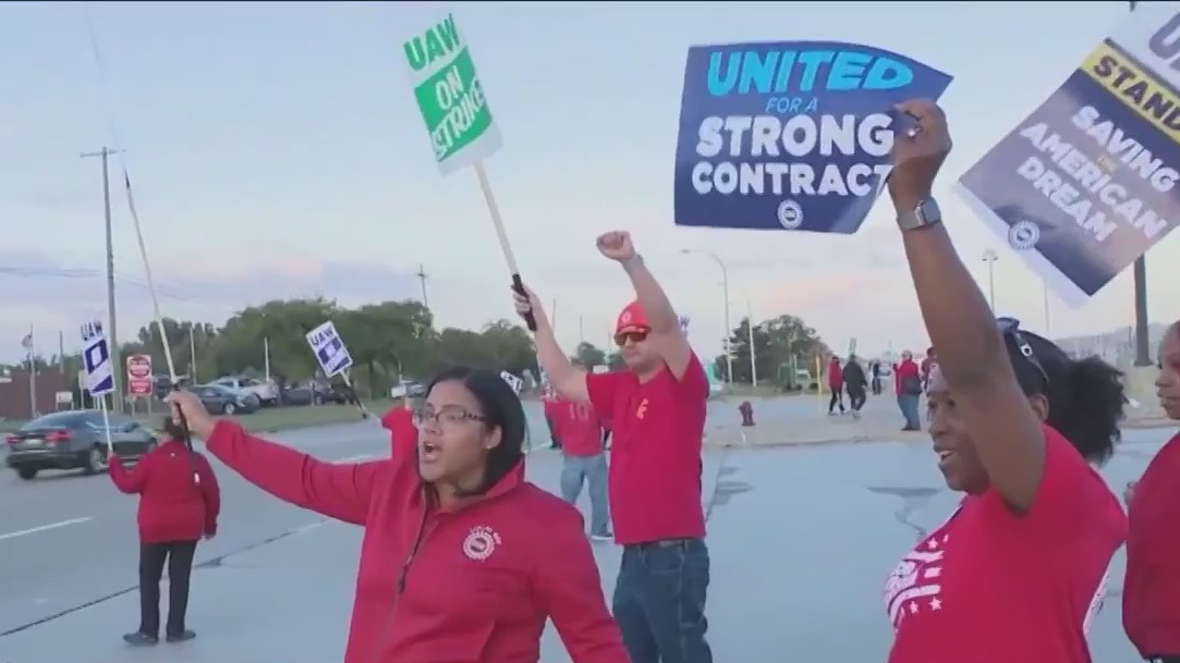 Chicago UAW strike comes to end after tentative deal with Ford | FOX 32 ...