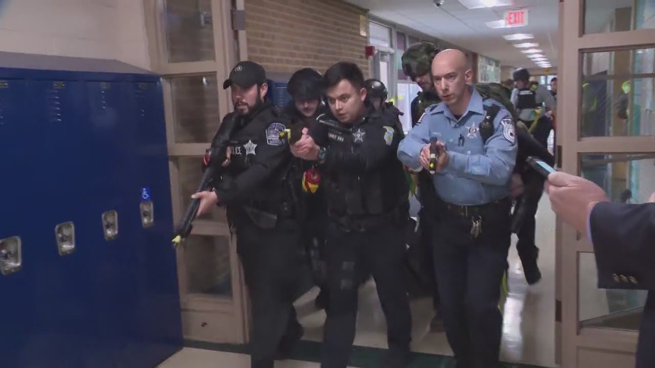 Lyons police conduct school shooting drill to prepare for the worst ...