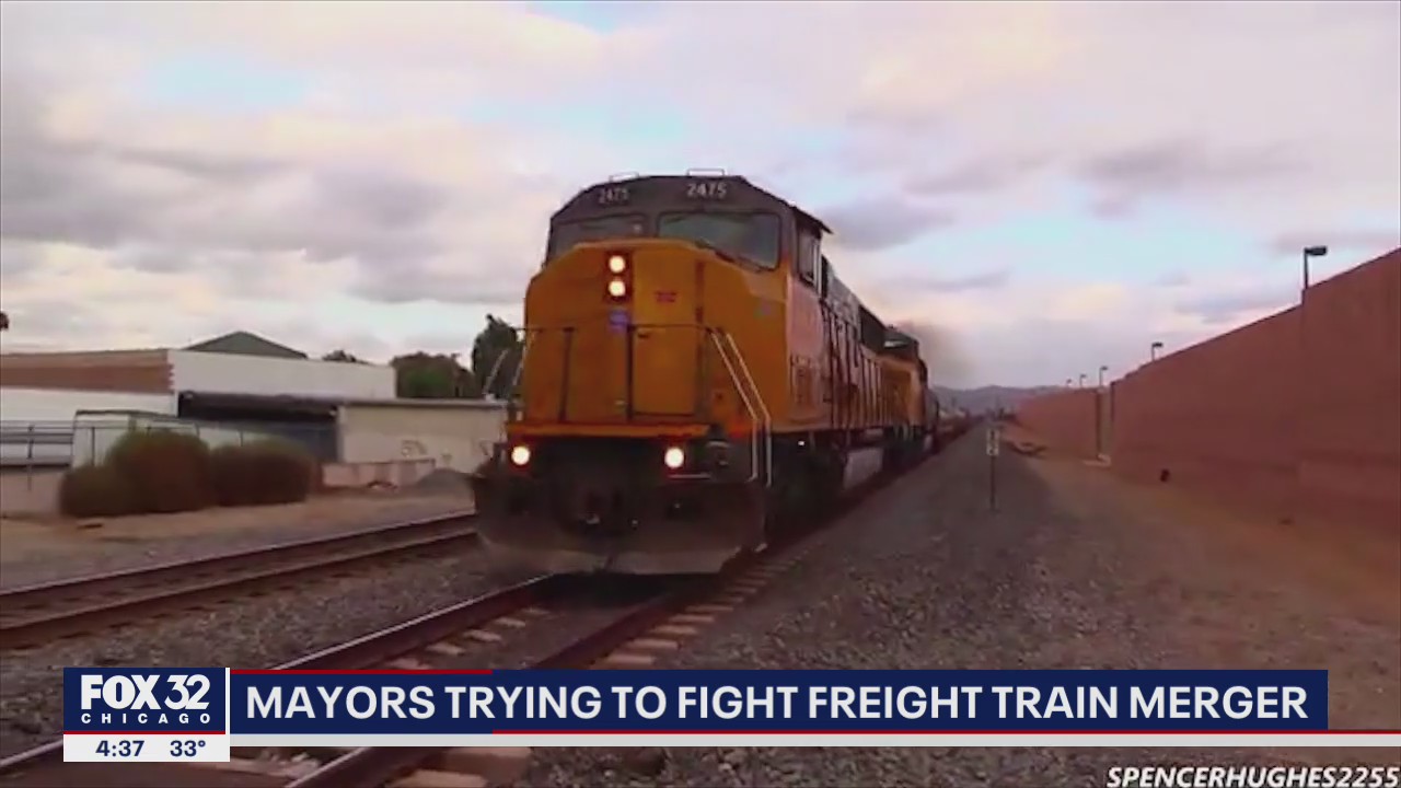 Suburban Chicago mayors fight back against freight train merger | FOX ...