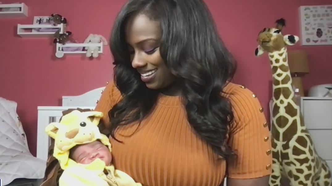 FOX 32's Tia Ewing welcomes beautiful baby girl | FOX 32 Chicago