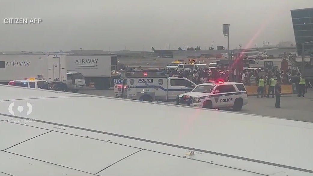 JFK Airport escalator fire in Terminal 8 | FOX 5 New York
