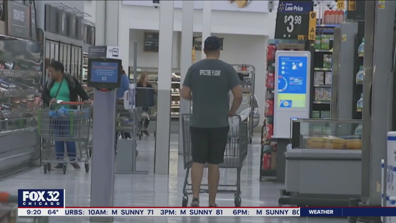 Walmart closures sparks outrage from Chicago officials, residents | FOX ...