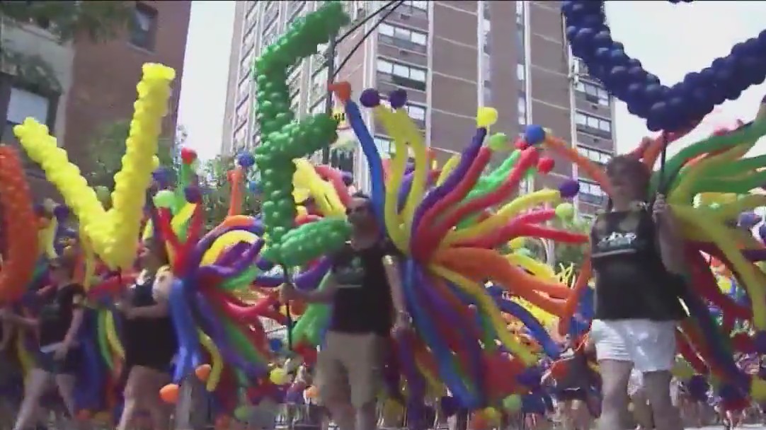 North Halsted braces for busy weekend with Pride Parade on Sunday | FOX ...