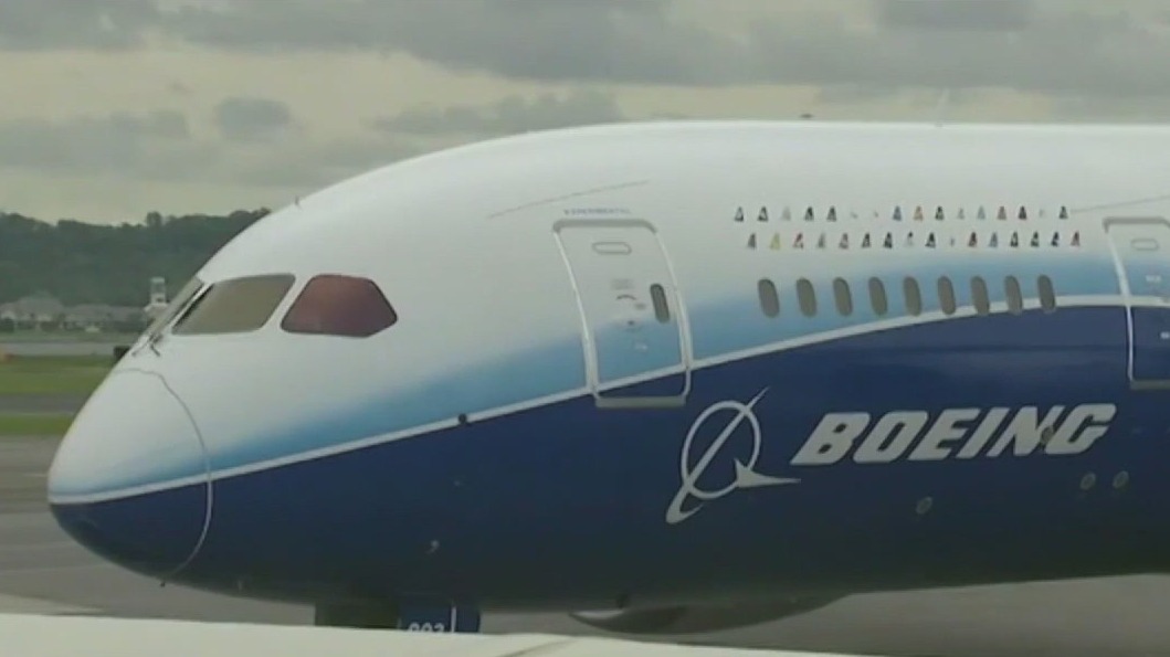 Boeing under scrutiny after 50 injured on Australia flight | FOX 32 Chicago
