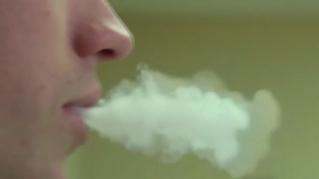 Joliet cracks down on underage vaping, tobacco use | FOX 32 Chicago