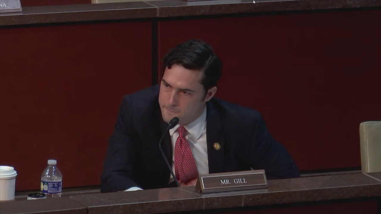 Texas representative brings up Chicago mayor's 'gift closet' during ...