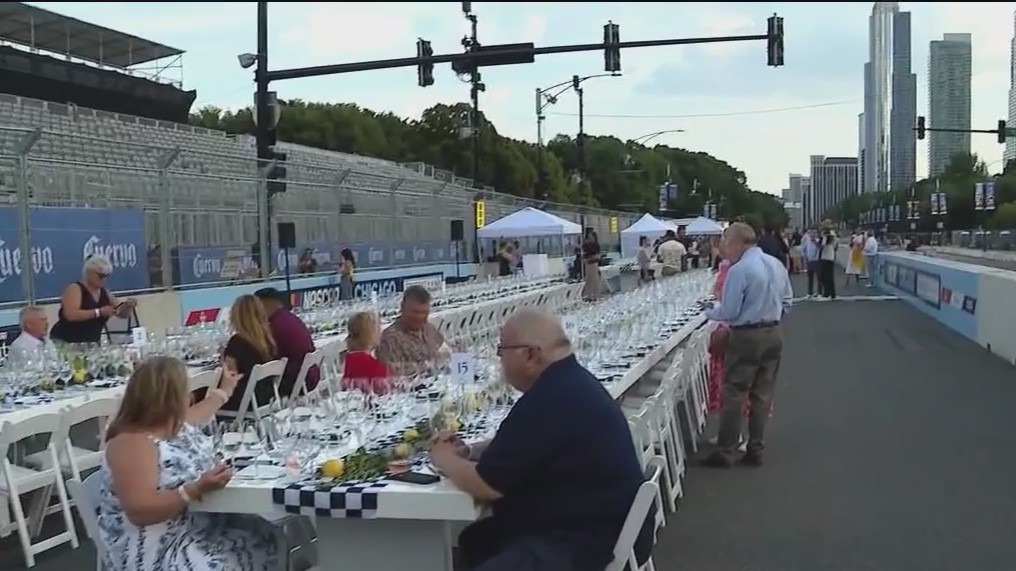 Dinner in the fast lane: Chicago Gourmet hosts feast on NASCAR track ...