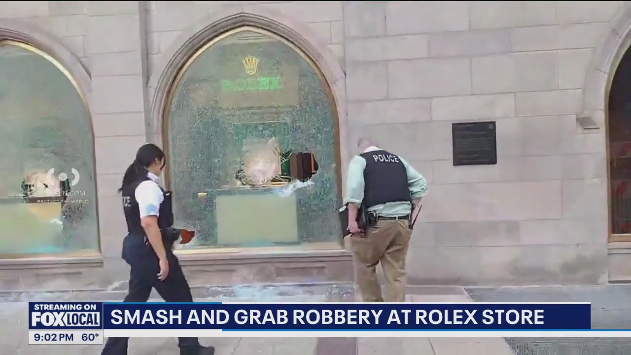 Smash and grab robbery at Rolex store | FOX 32 Chicago