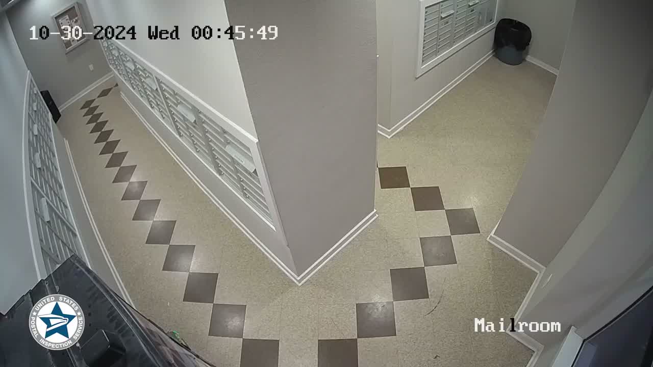 Richmond Mail Theft: Surveillance video captures theft | FOX 26 Houston