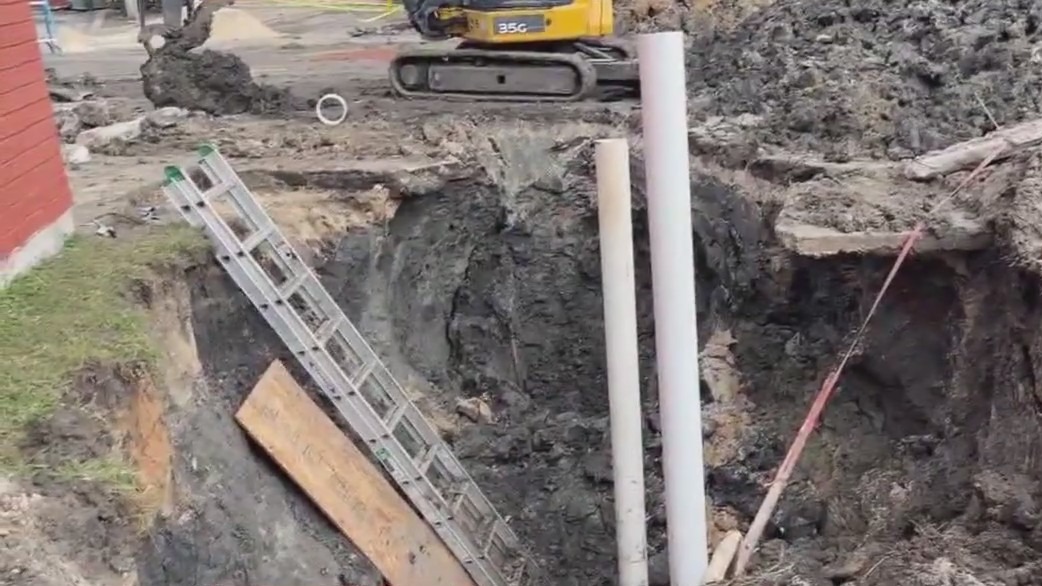 Construction worker dies after trench collapse at Houston apartment ...