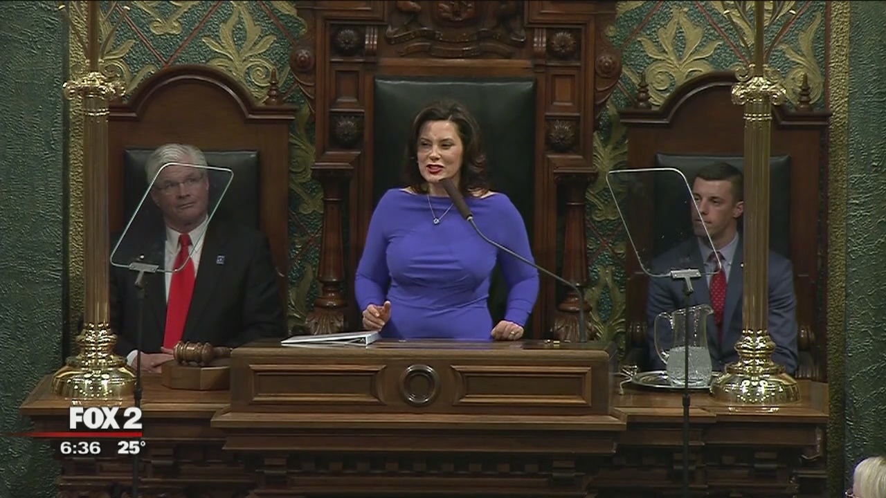 Social media focuses on Whitmer's dress - not her address | FOX 2 Detroit