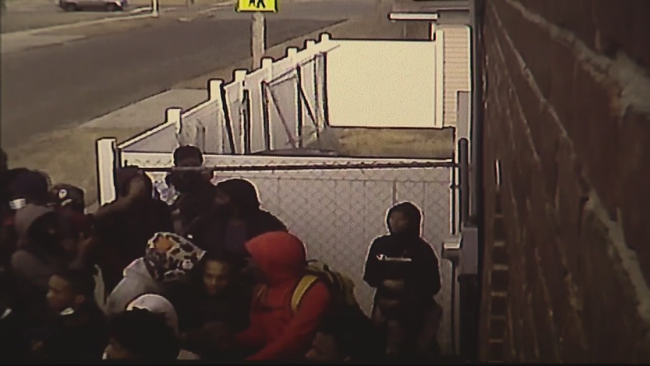 Security video shows chaos before Detroit schools police officer was ...