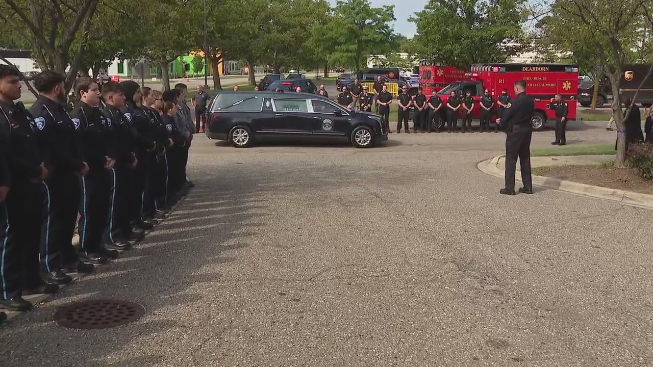 Outpouring of love at fallen Melvindale officer's visitation | FOX 2 ...