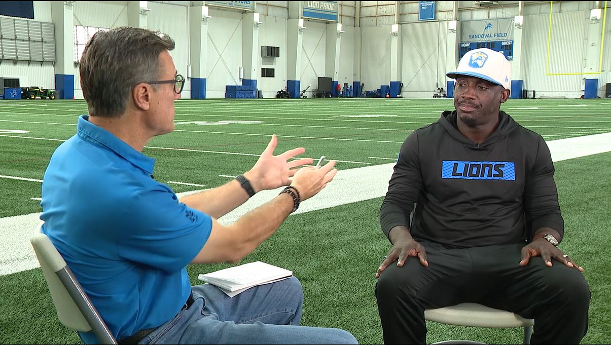 WATCH - Dan Miller goes 1-on-1 with Lions running backs coach Scottie ...