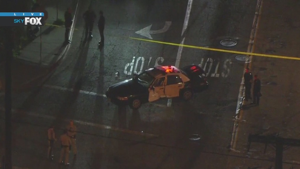 2 LAPD officers injured in pursuit crash | FOX 11 Los Angeles