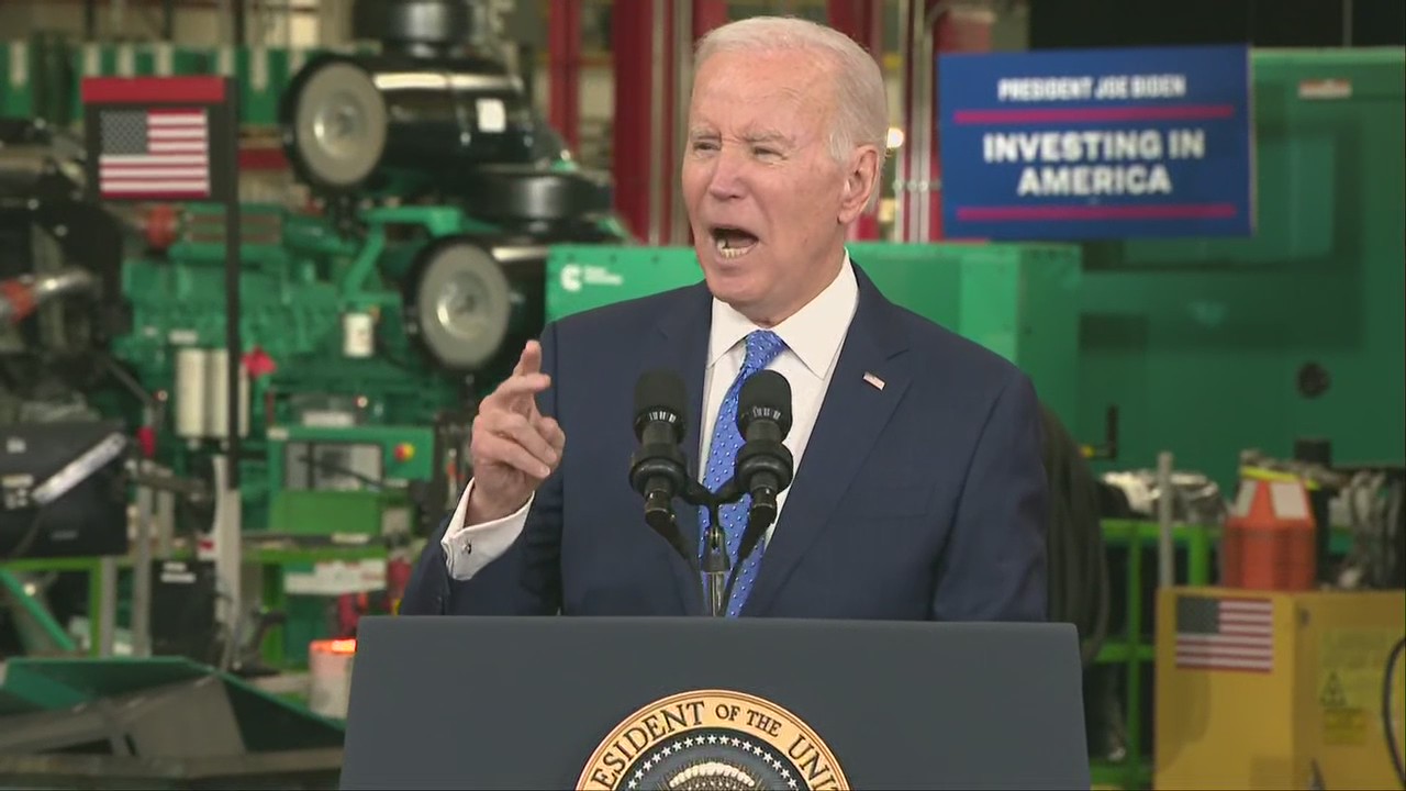 President Joe Biden speaks at Cummins Power Generation Facility in ...