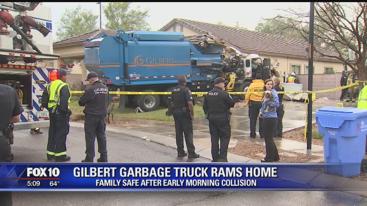 Garbage truck crashes into Gilbert home, driver injured | FOX 10 Phoenix