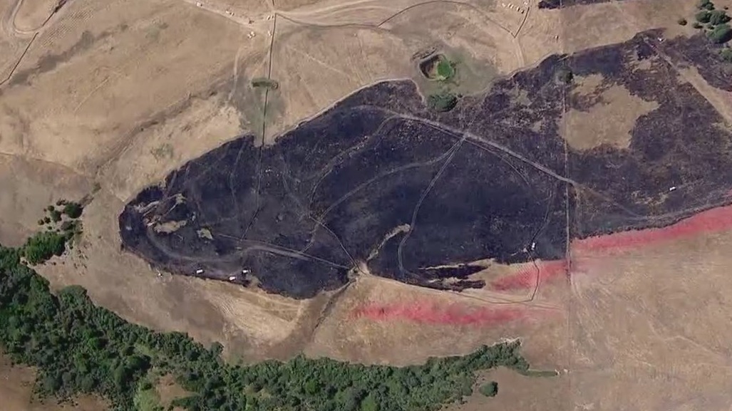 Man dies in Petaluma's Roblar Fire | KTVU FOX 2
