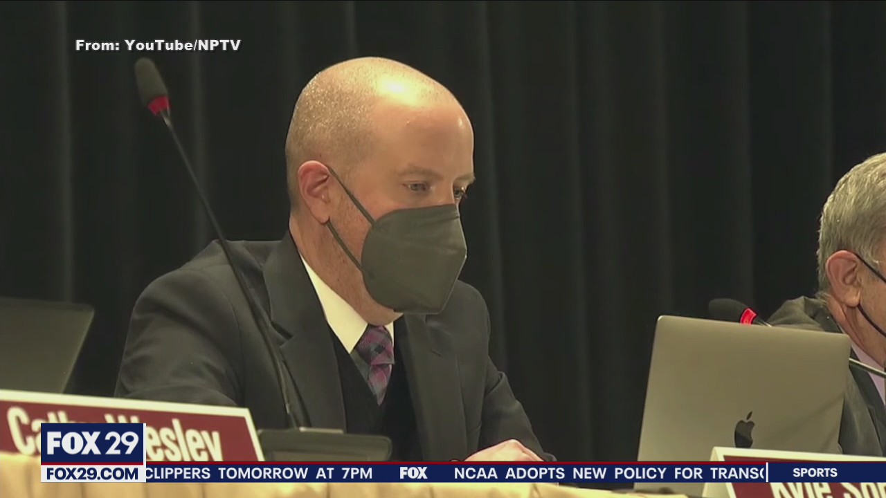 North Penn officials say photo shows teacher taping mask to student's ...