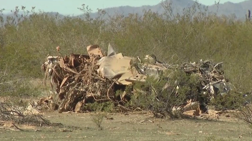 Pilot reported fuel, engine problems before ejecting in Luke AFB plane ...