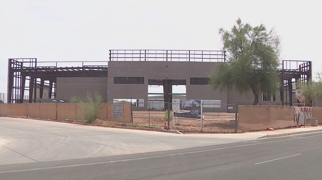 Virgin Galactic building new spaceship assembly plant in Mesa | FOX 10 ...
