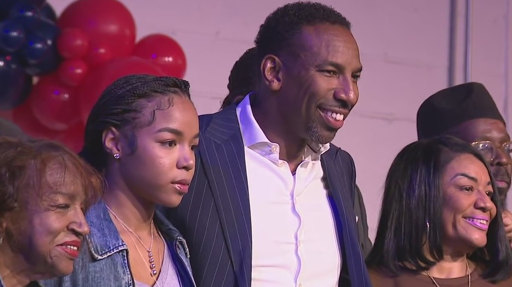 Mayor Andre Dickens re-election campaign full speech | FOX 5 Atlanta