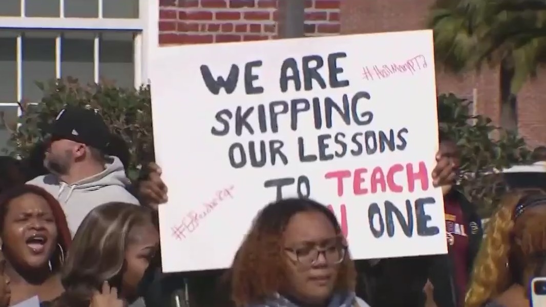 Bethune-Cookman University students protest over living conditions ...
