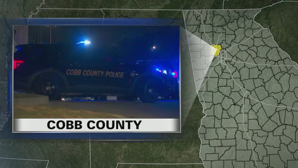 2 women stabbed at Budgetel Inn | FOX 5 Atlanta
