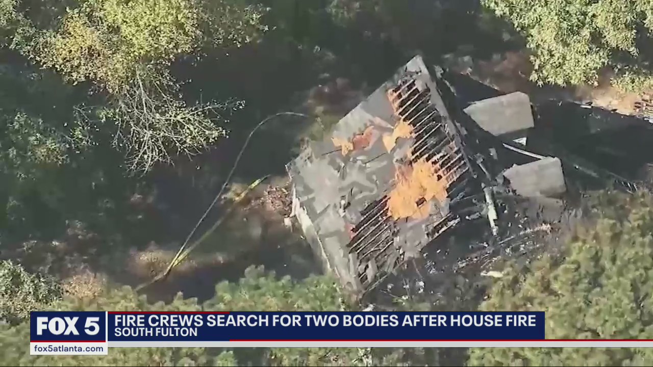 Child, grandmother believed to be inside burned home in South Fulton ...