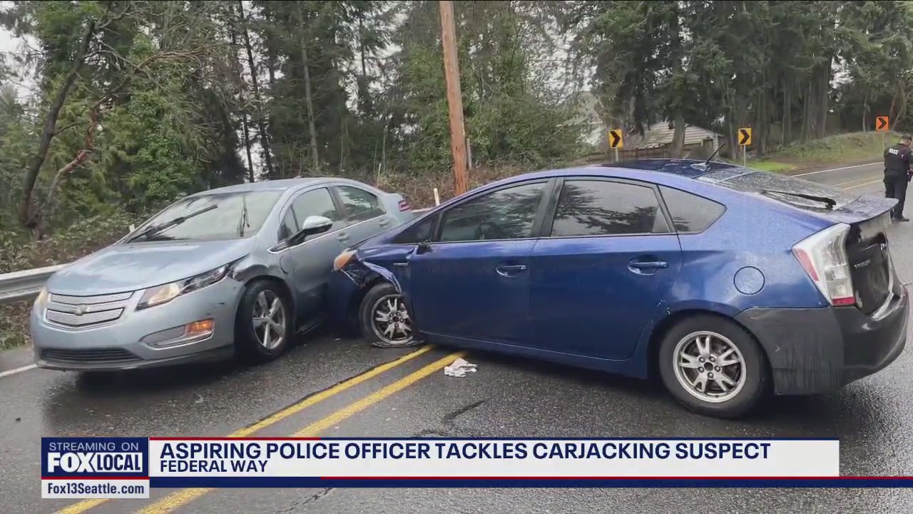 Federal Way man rescues woman from potential carjacking by tackling ...