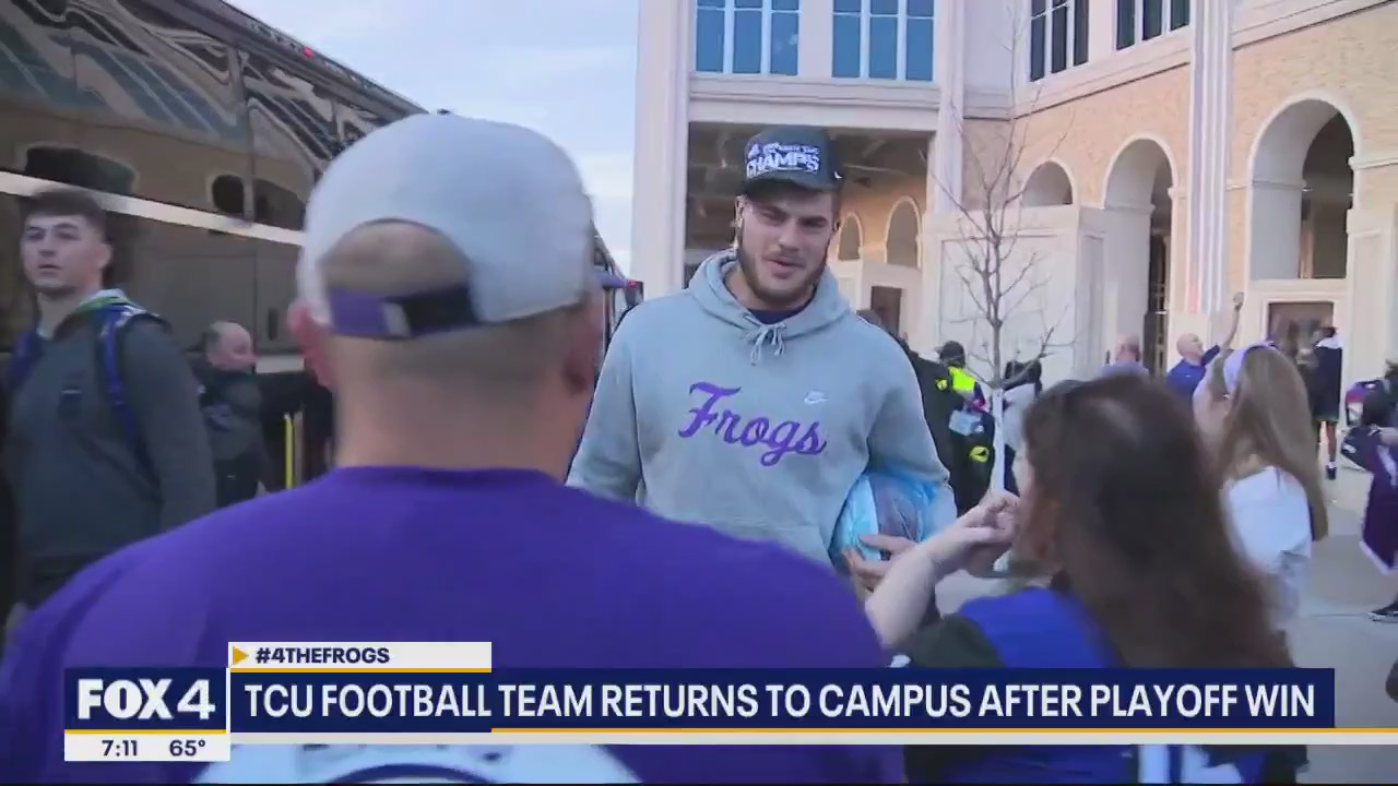 TCU football team receives heroes' welcome as they return to campus ...