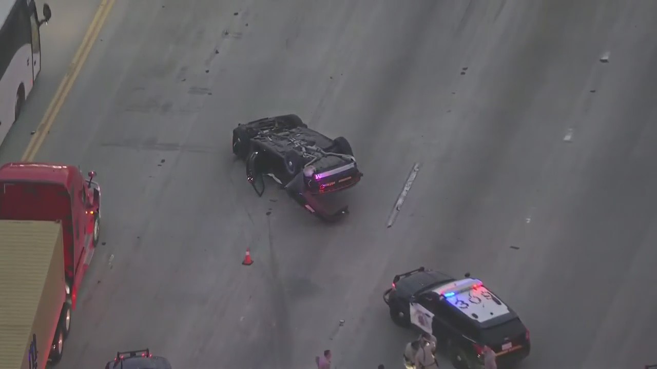 Cop car flips over during pursuit | FOX 11 Los Angeles