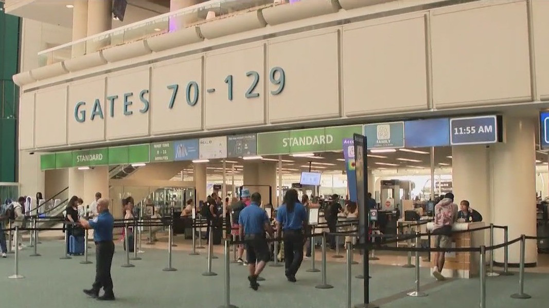 TSA 'Families on the Fly' lanes ease travel for parents | FOX 51 ...