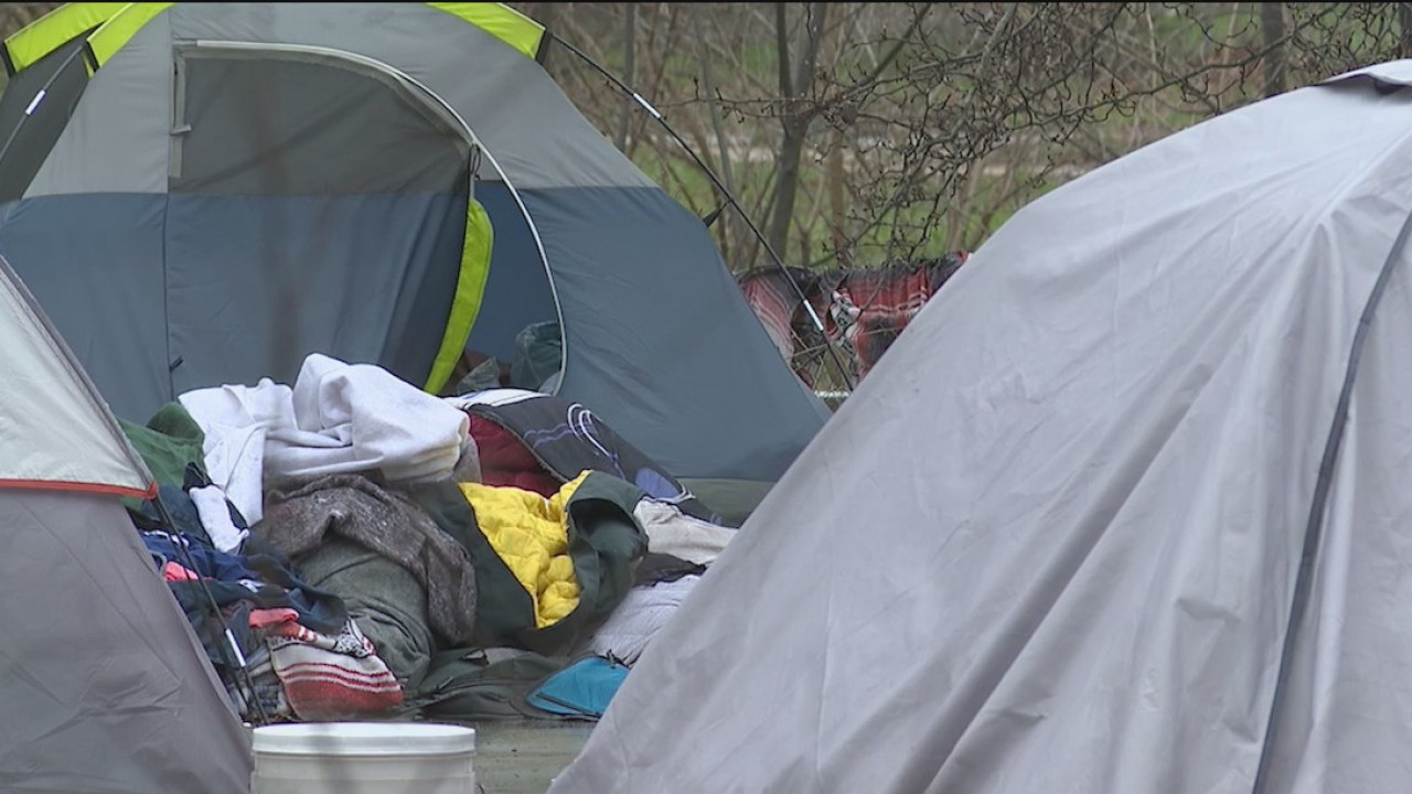 Helping Atlanta's homeless | FOX 5 Atlanta