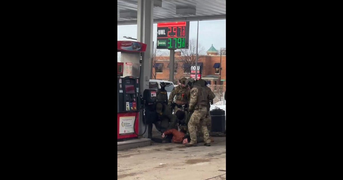 Video shows federal agents making detainment at St. Paul gas station ...