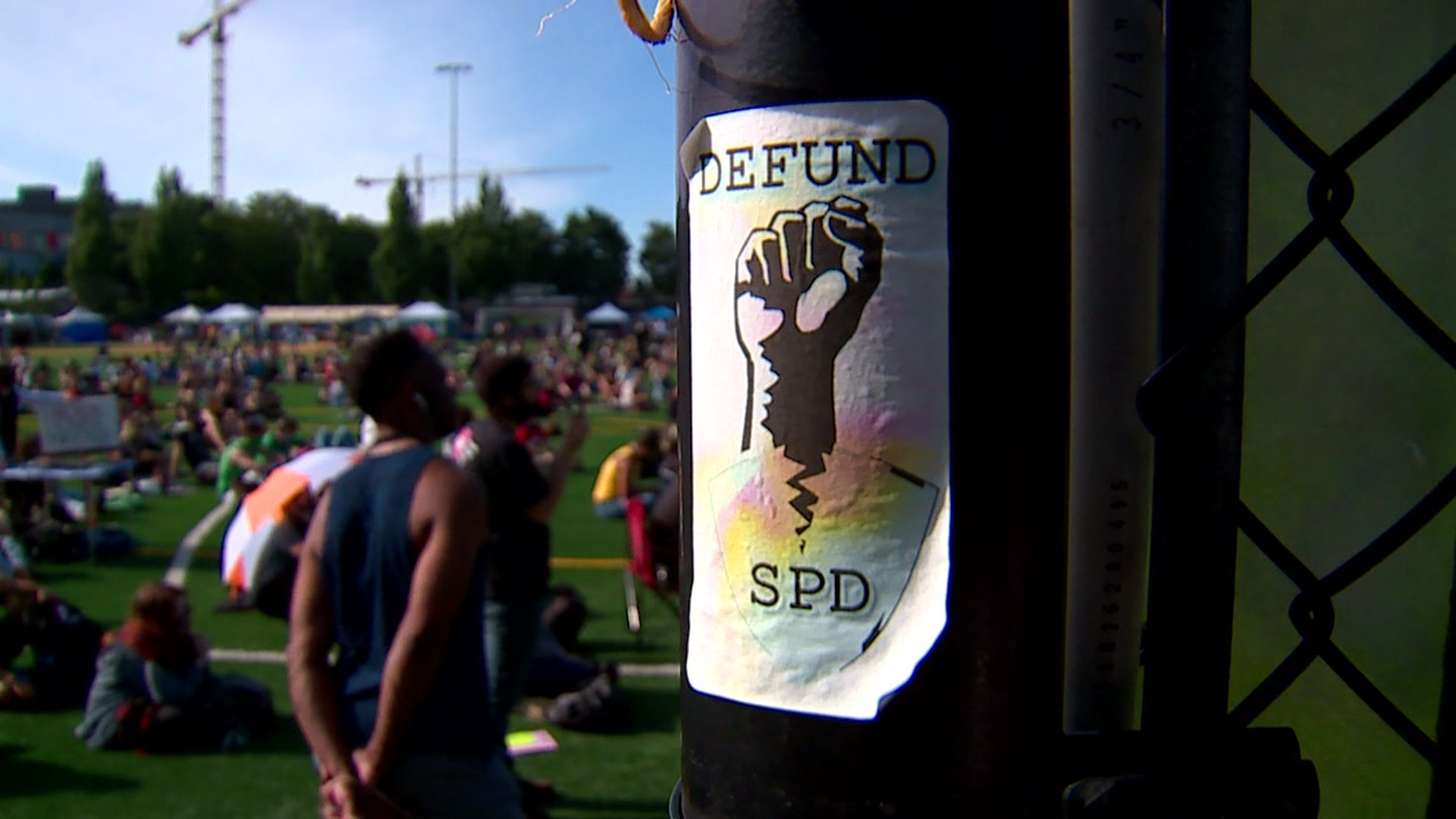 Seattle is swimming in uncontroversial controversies | FOX 13 Seattle