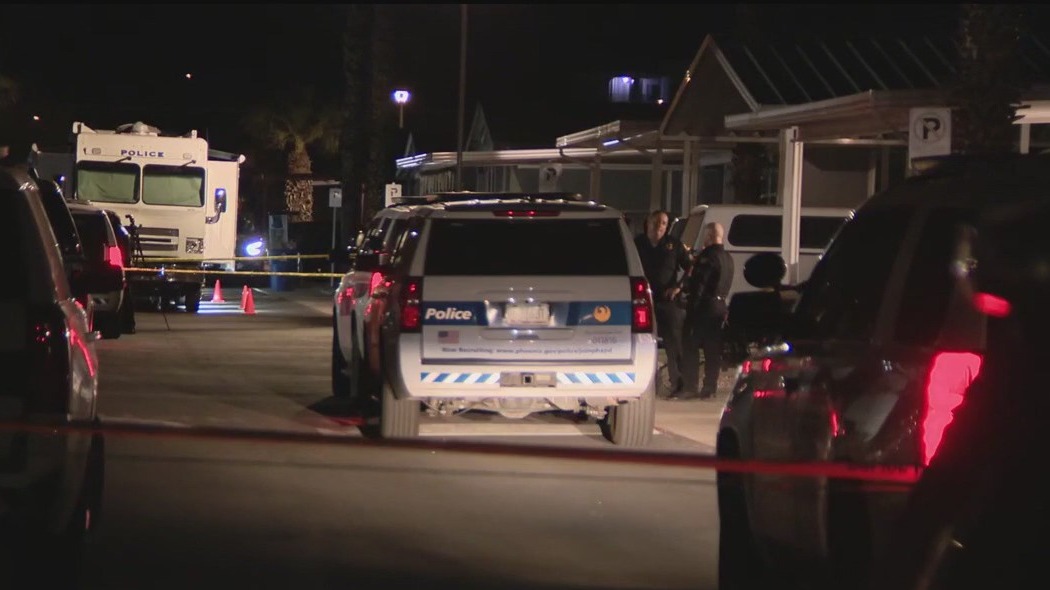 Police shooting leaves man hurt in Phoenix | FOX 10 Phoenix