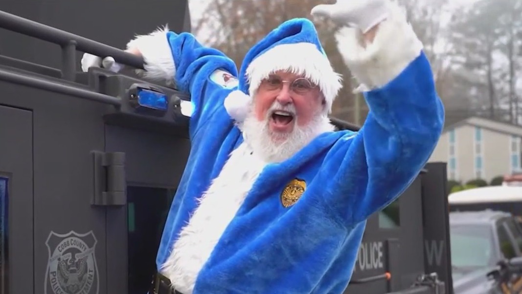 'SWAT Santa' hits the streets of Cobb County | FOX 5 Atlanta