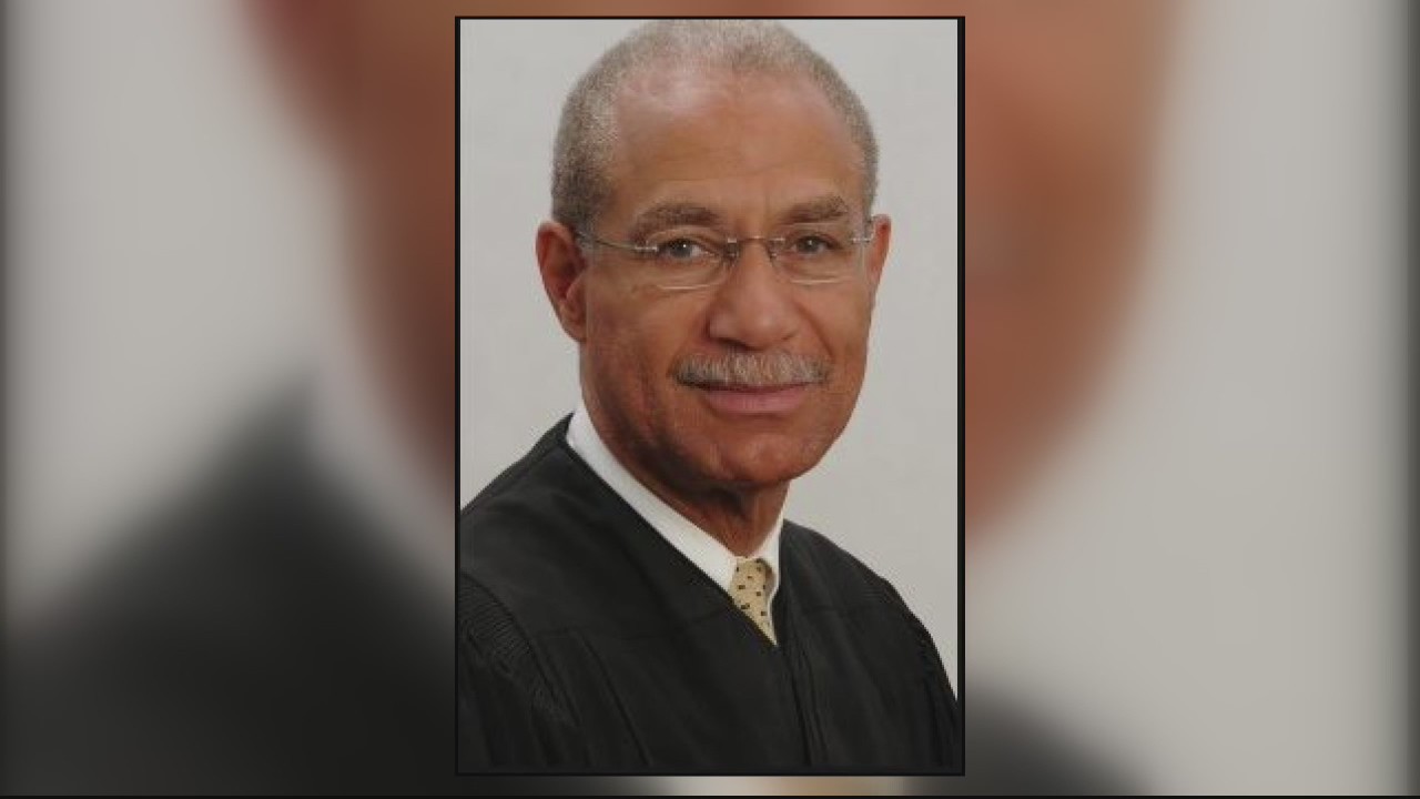 Federal judge rules recordings that sound like Warren mayor, can't be ...