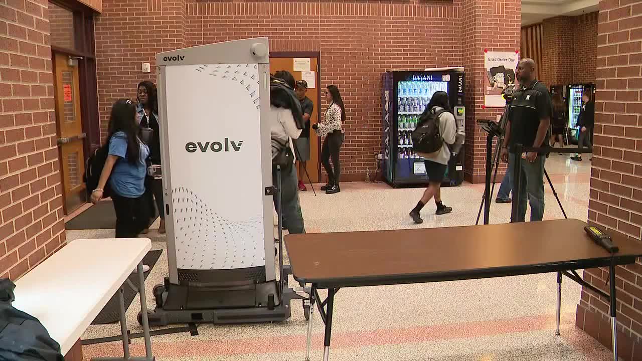 Mansfield ISD adds AI gun detection devices | FOX 4 Dallas-Fort Worth