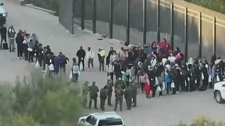 Trump sends 1,500 troops to southern border with executive order | FOX ...
