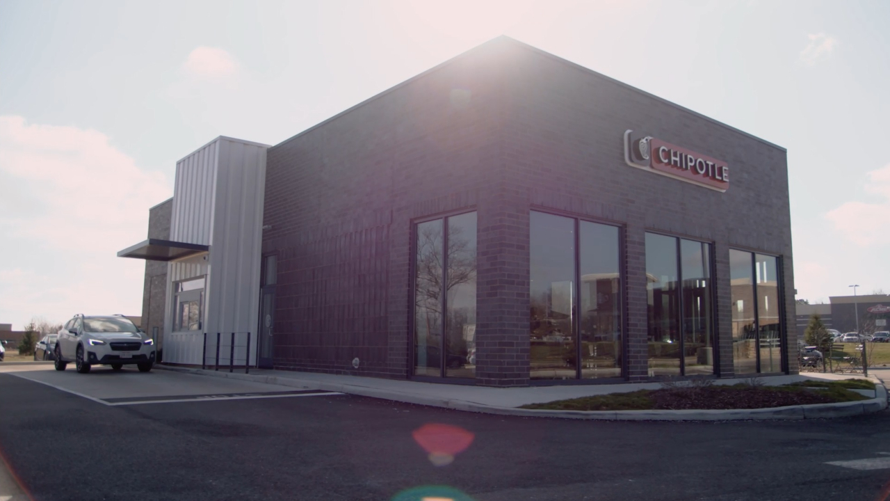 'Chipotlane': A drive-thru of sorts for Chipotle | FOX 32 Chicago