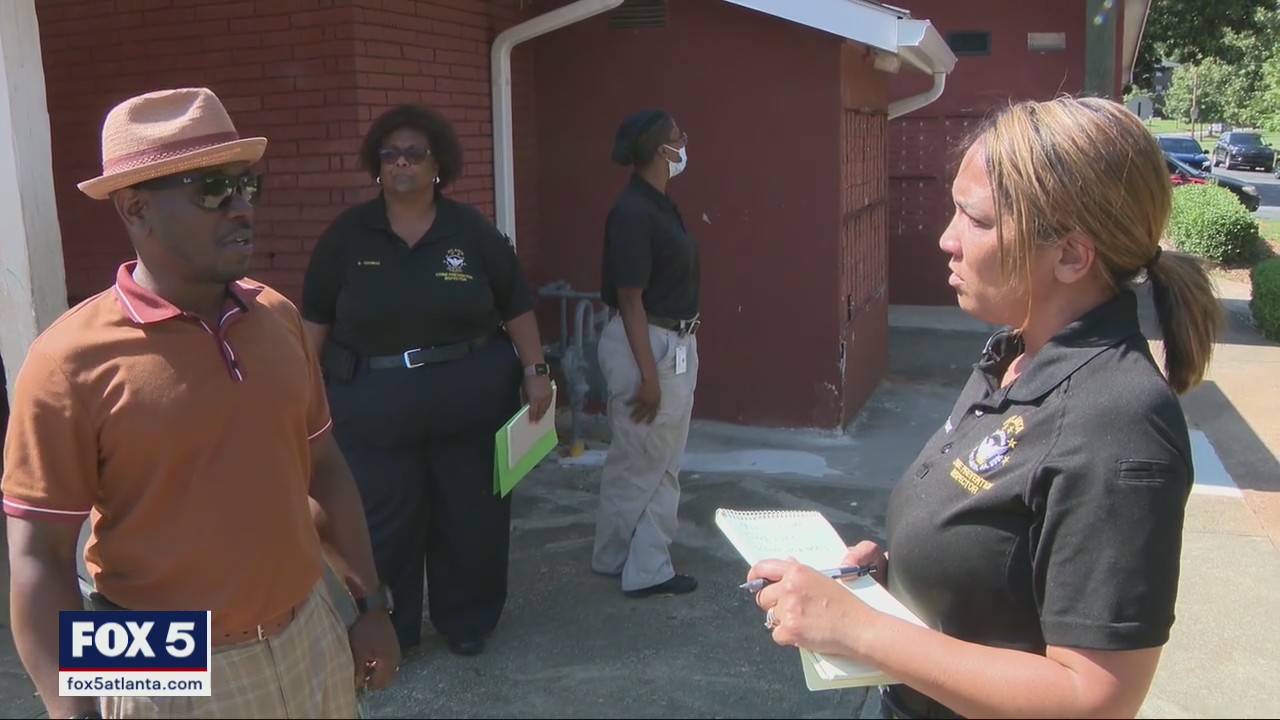 Atlanta police community outreach bridges gap in fight on crime | FOX 5 ...