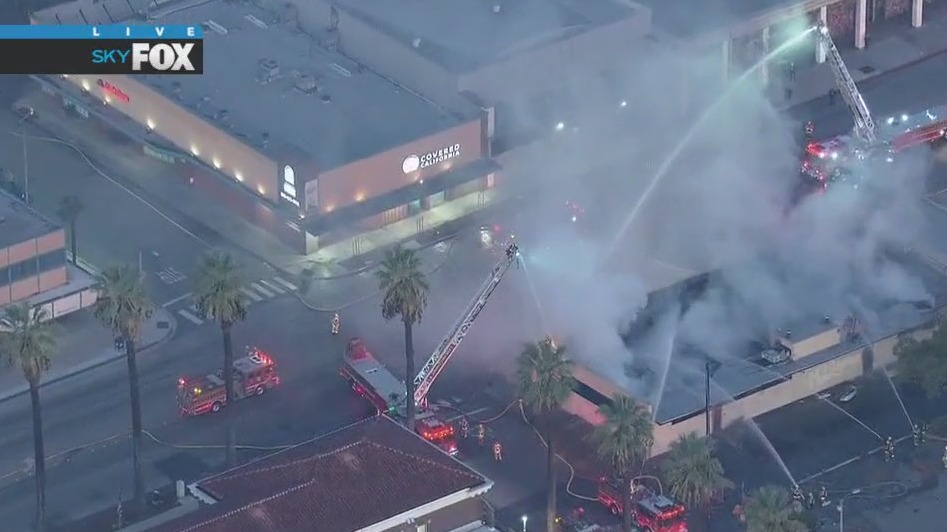 Pomona commercial building fire knocked down | FOX 11 Los Angeles