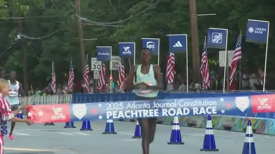 Peachtree Road Race winners cross finish line | FOX 5 Atlanta